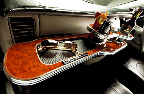 GARSON(ギャルソン)・DAD MPV フロントテーブル/LW系【ドレスアップパーツ通販サイトauto-acp2】